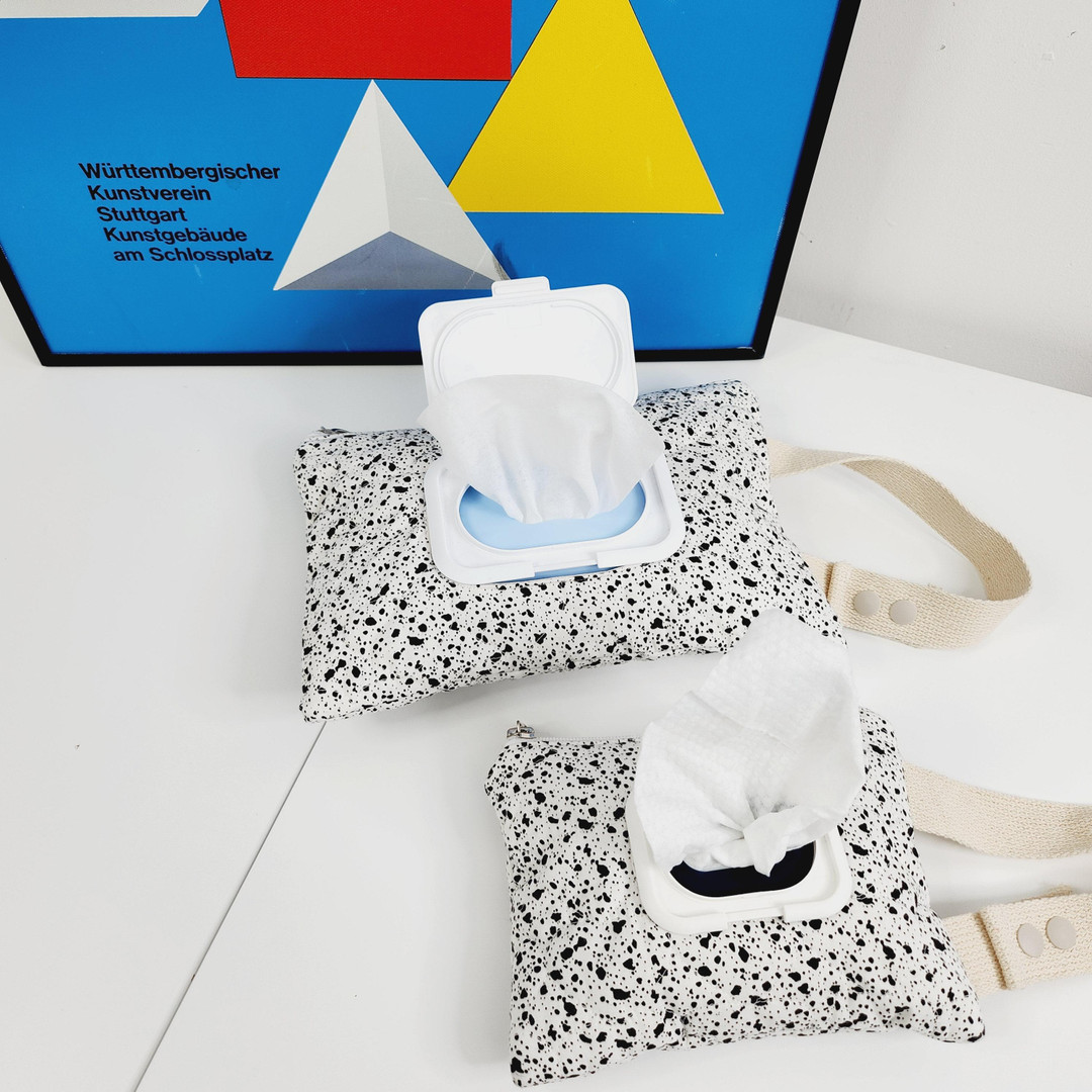 Dot Quilted Wet Tissue Pouch Great for Housewarming Gift | idus