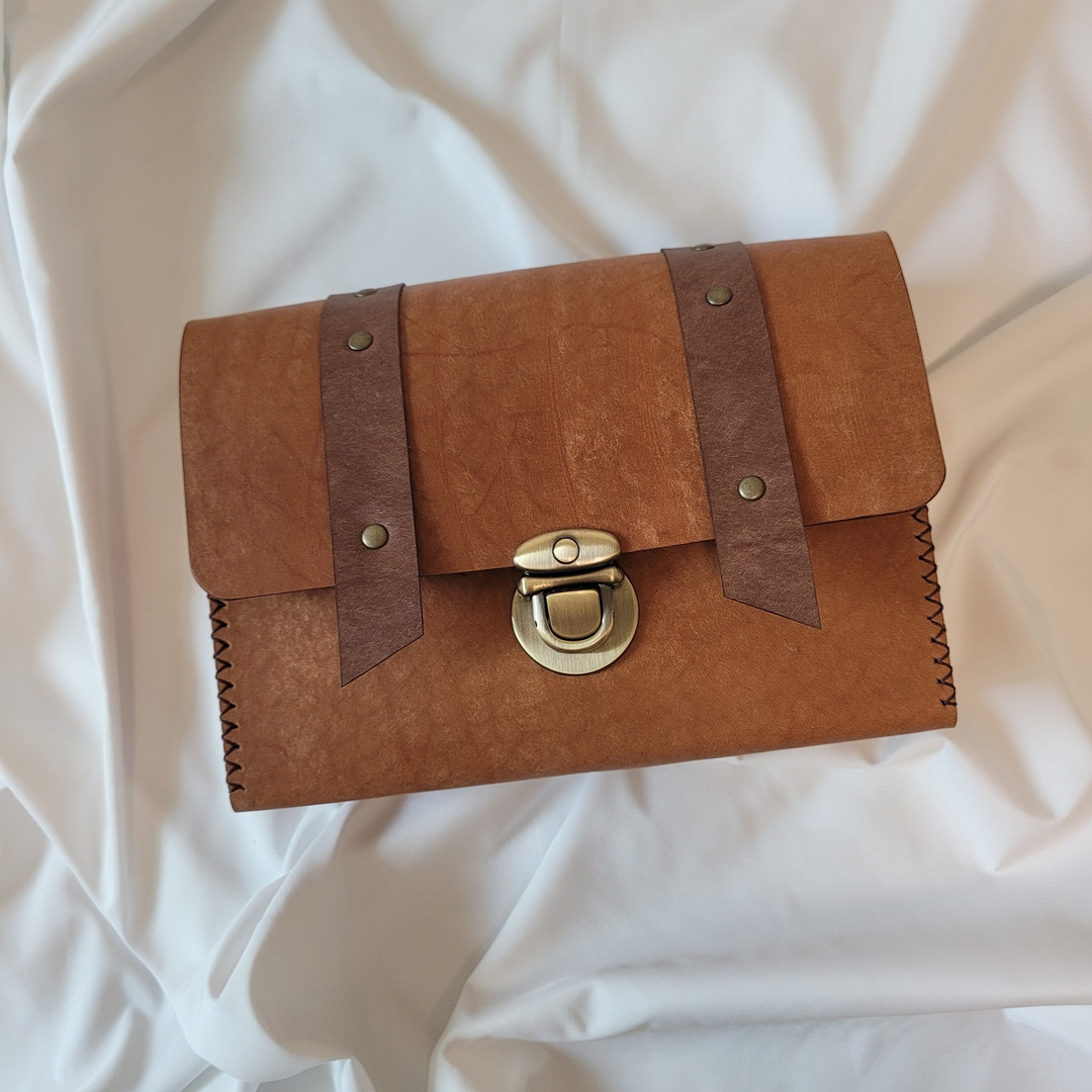 Satchel big size leather pouch | idus