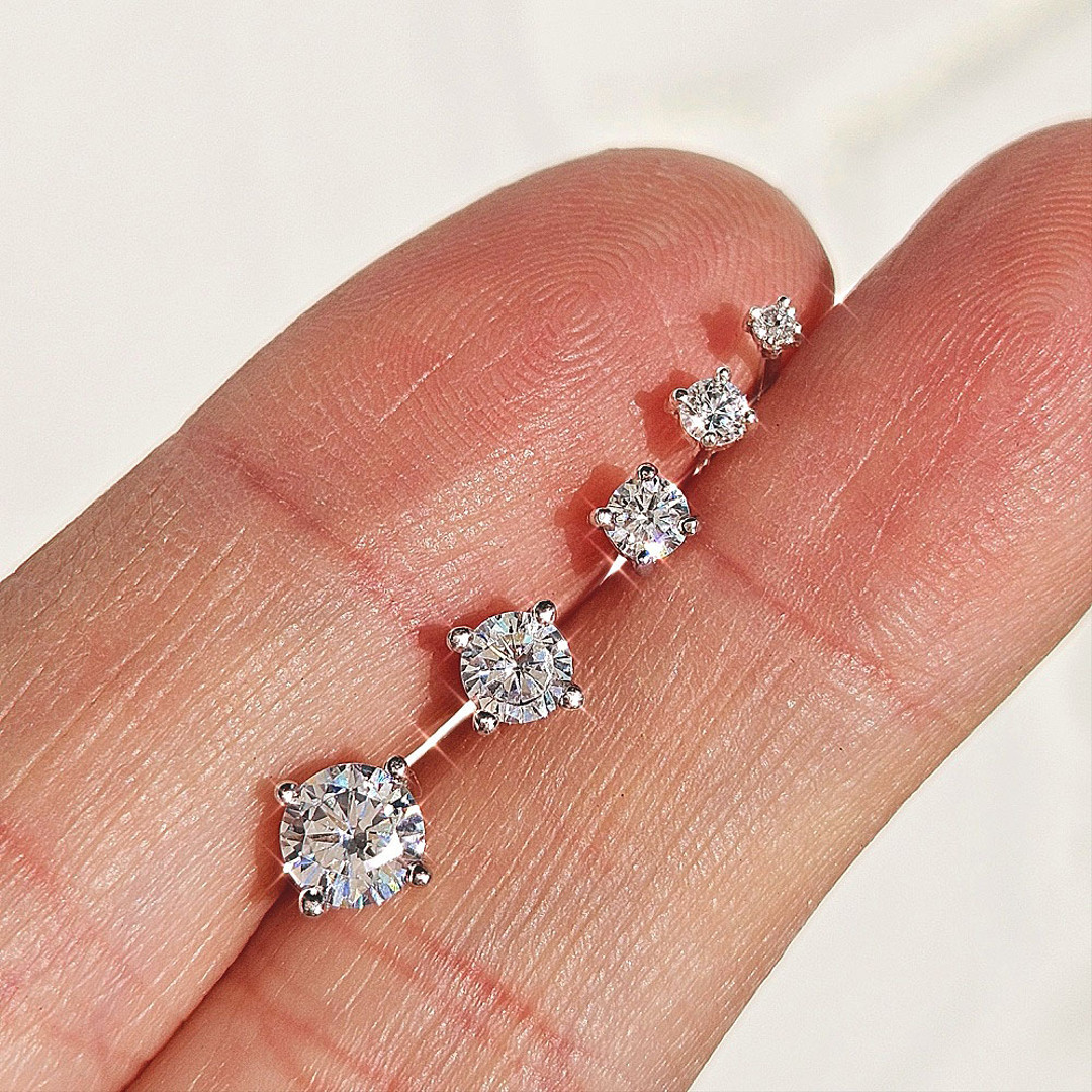 April Birthstone Moisanite 6 sizes Silver Earring & Piercing | idus
