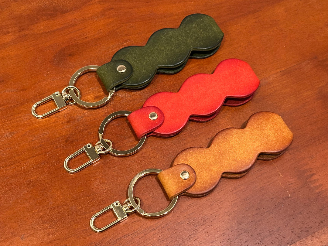 (Free Initial Engraving) Italian Pueblo Leather Round Keyring | idus