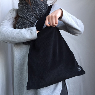 빅스트랩백 코듀로이-블랙 | 아이디어스