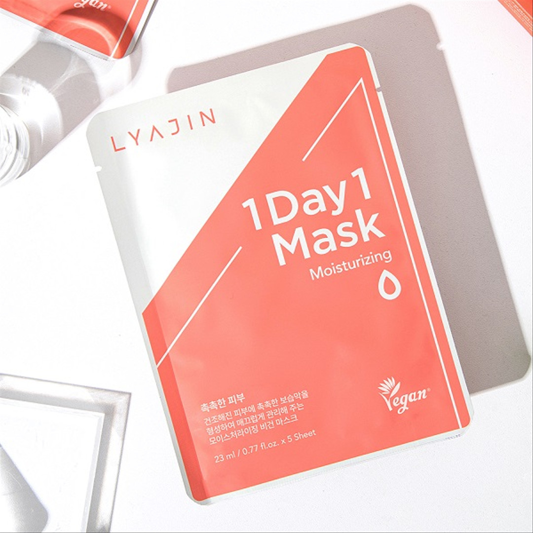 1 DAY 1 Moisturizing Mask | idus