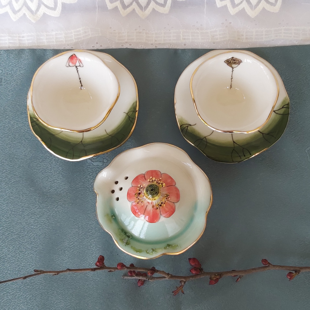 Lotus Teacup Set for Two Person | idus