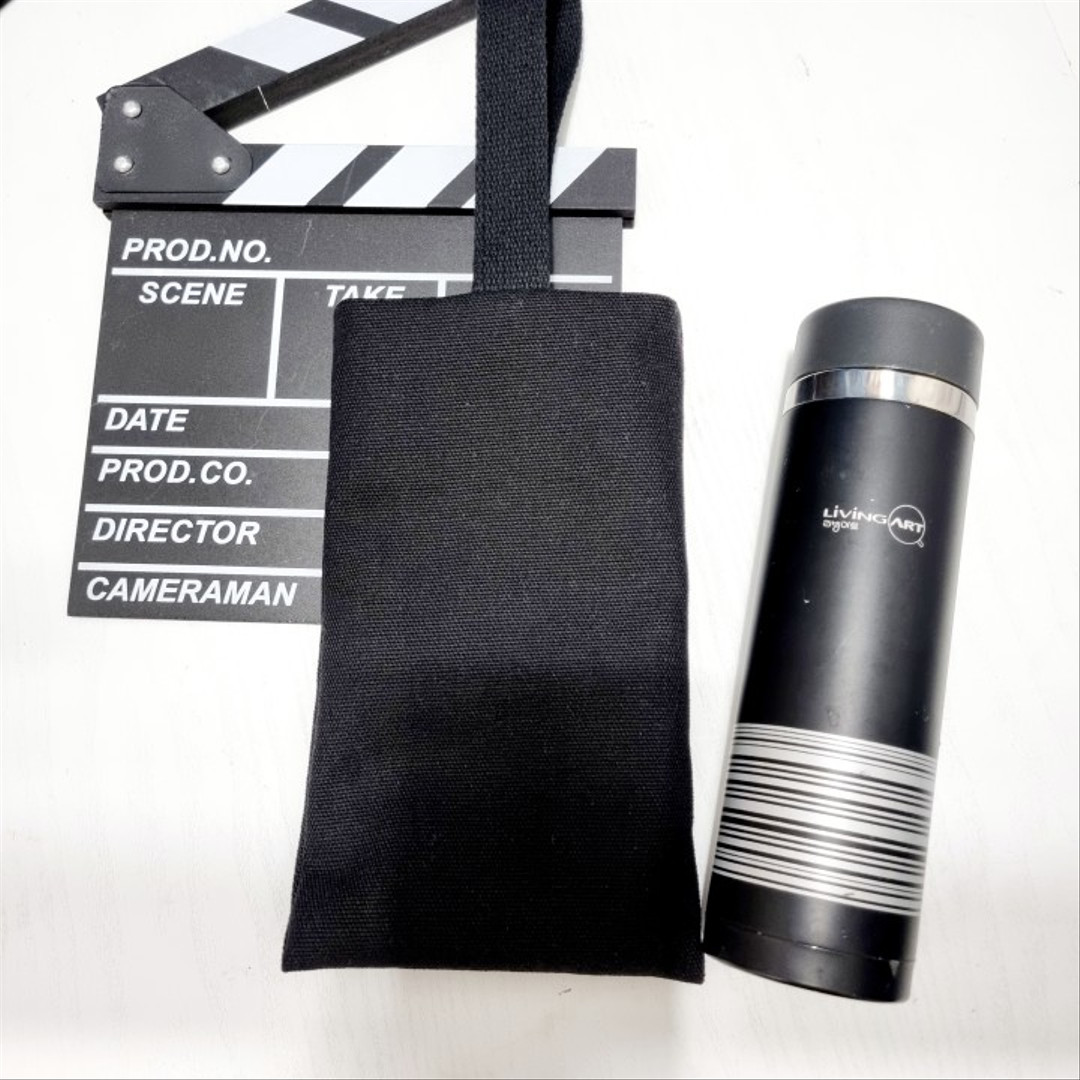 Simple black daily bag | idus