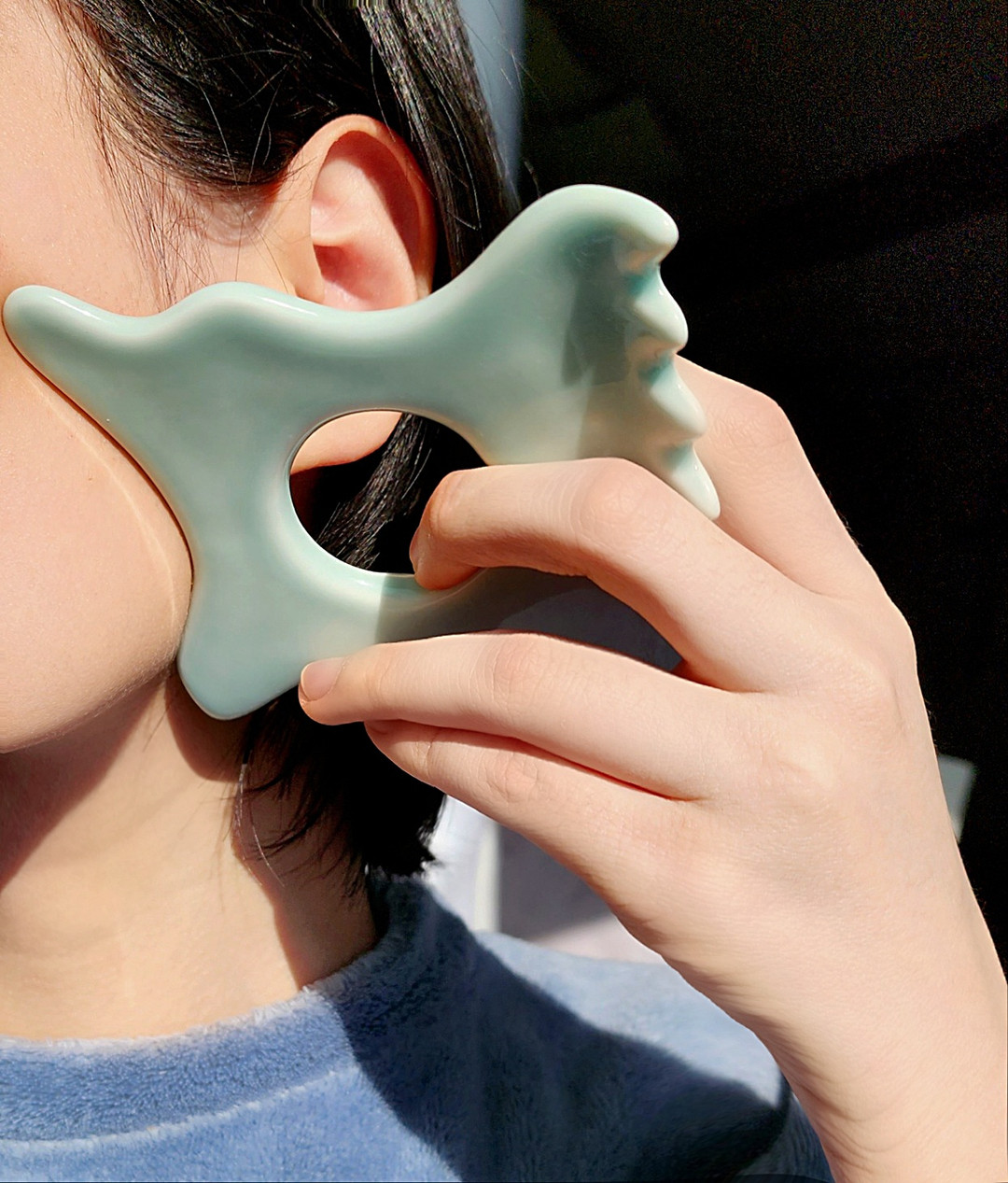 Porcelain Gua Sha – Blood Circulation & Facial Contouring Tool | idus