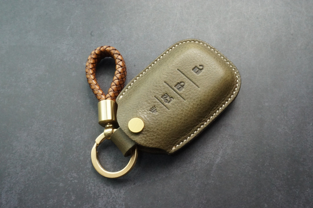 Key fob leather cover case chain for Chevrolet | idus