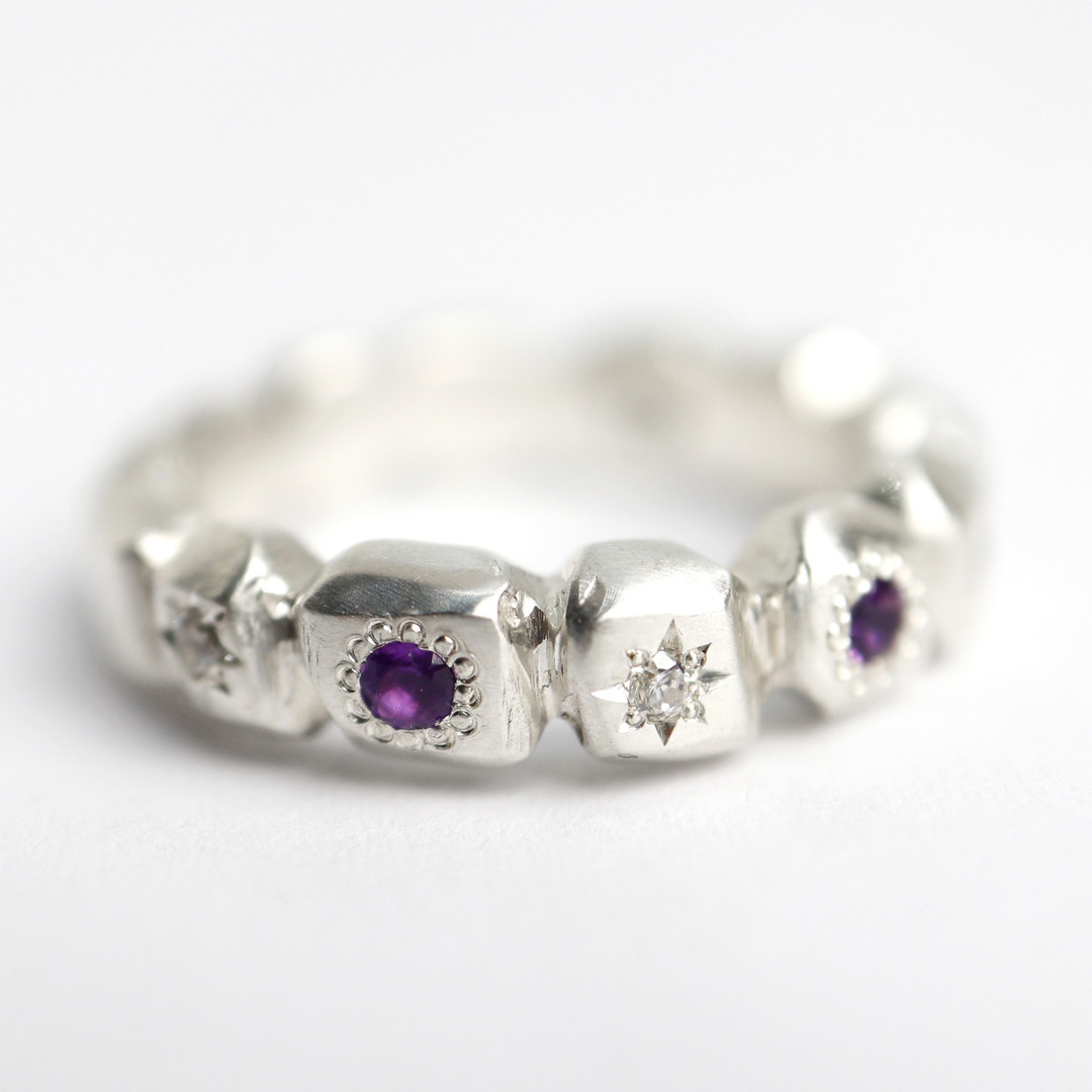 [Birthstone of February]The Enchanting Purple Stone, Amethyst | idus