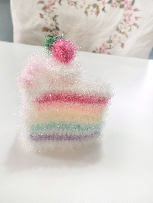 레인보우 조각 케이크 장식용 수세미 | 아이디어스