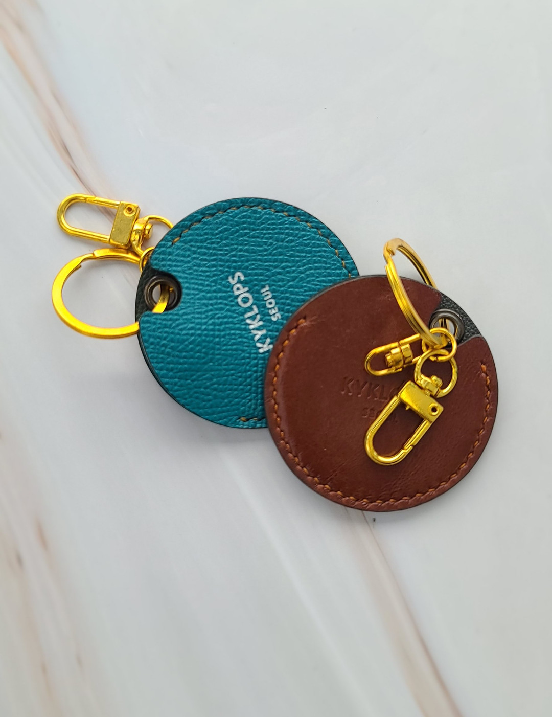 Random round keychain | idus