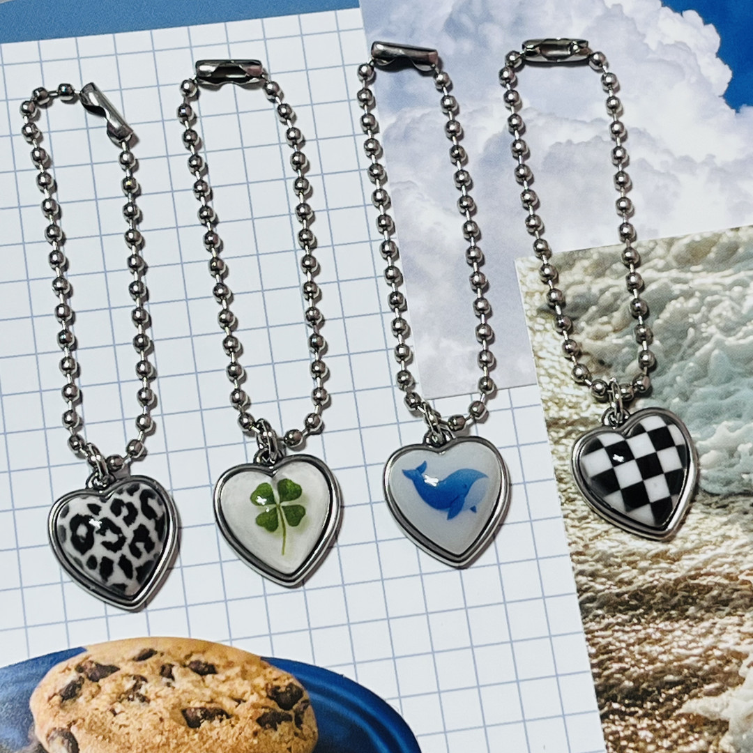 y2k & Kitchen Style / Heart Shaped Keyring