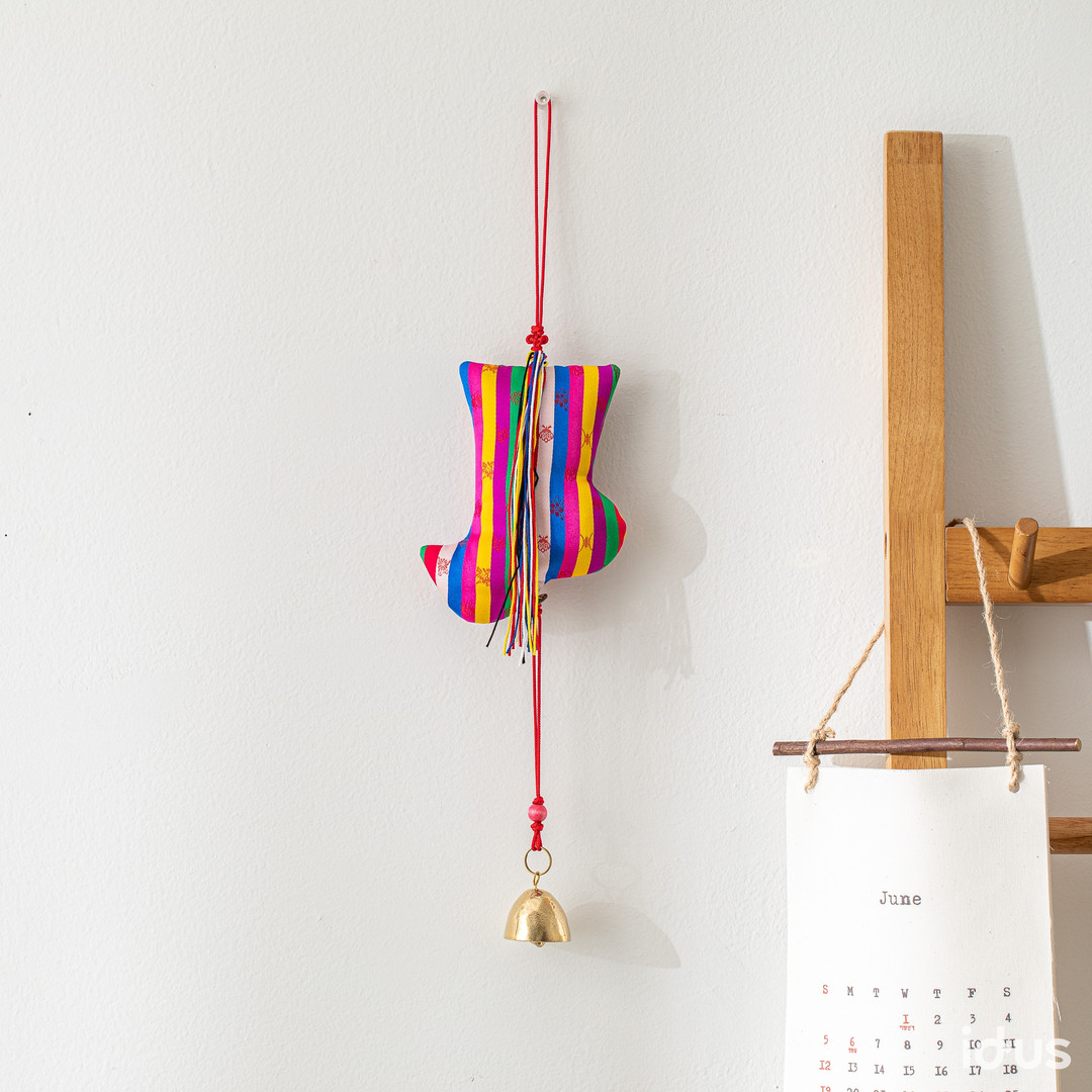 Saekdong beoseon [ Korean socks] decoration / socks wind bell