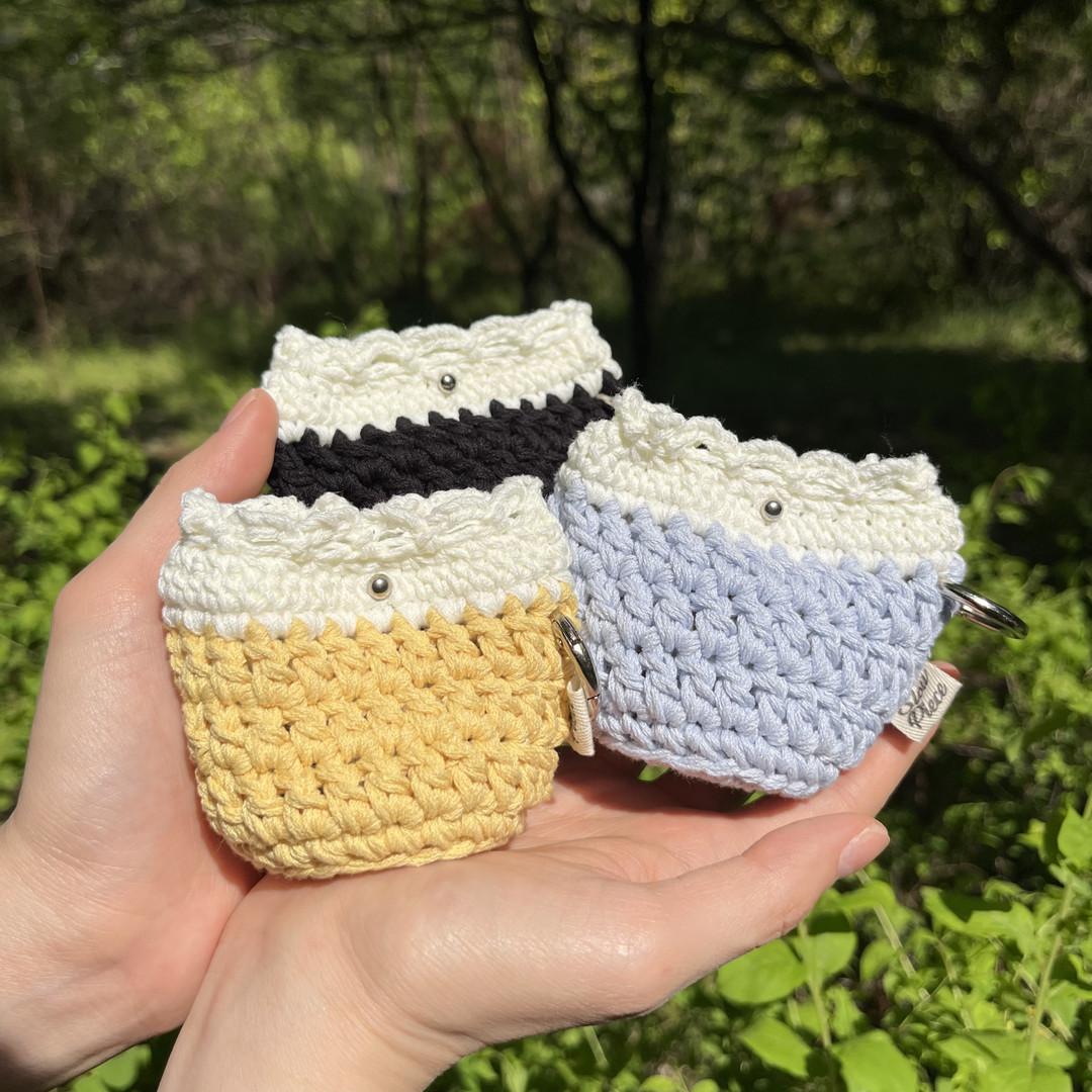 [3 colors] Mini Dumpling Crochet Pouch Keyring 🥟 | idus