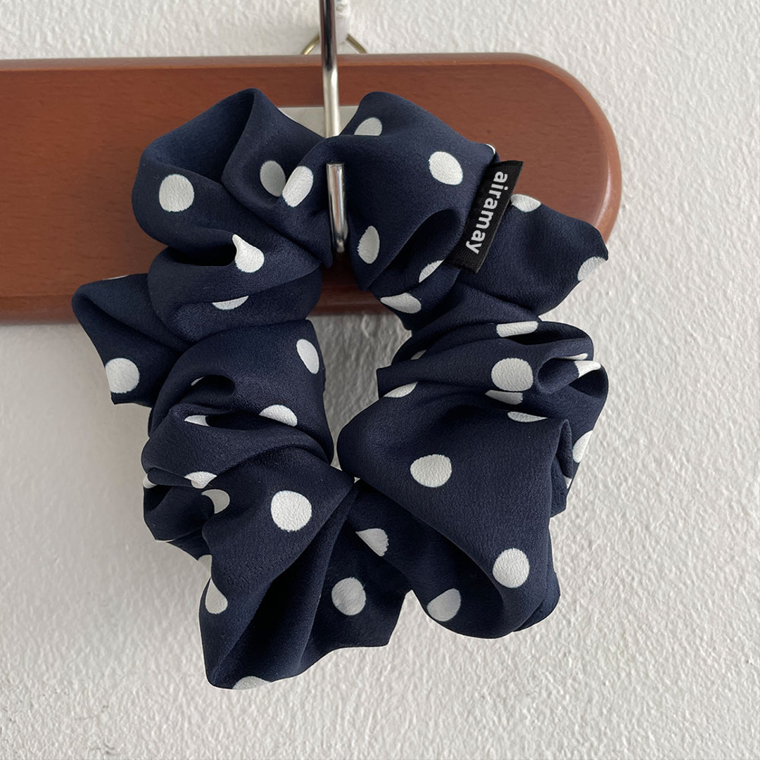 Classic Dot Scrunchies | idus