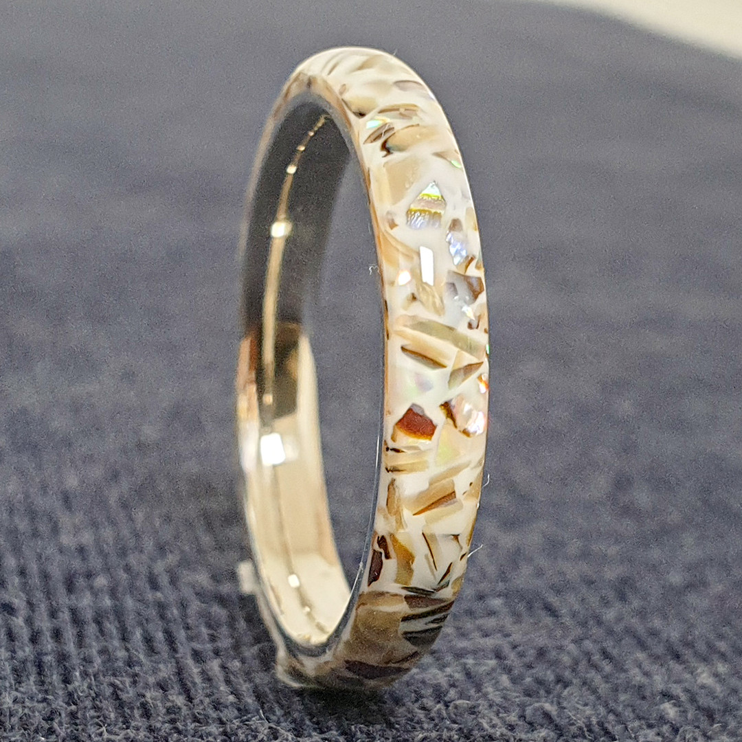 Luxe Hand Ivory T-line mother-of-pearl ring | idus