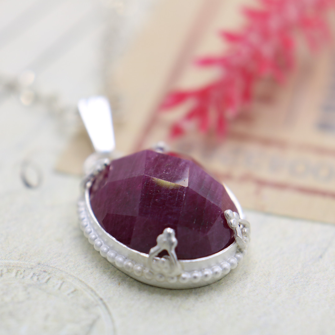 #200 Ruby Pendant | idus