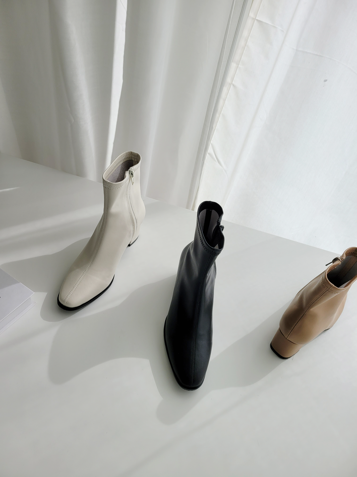 [부츠세일] 라인이 예쁜 소가죽앵클부츠 5cm-3col | 아이디어스