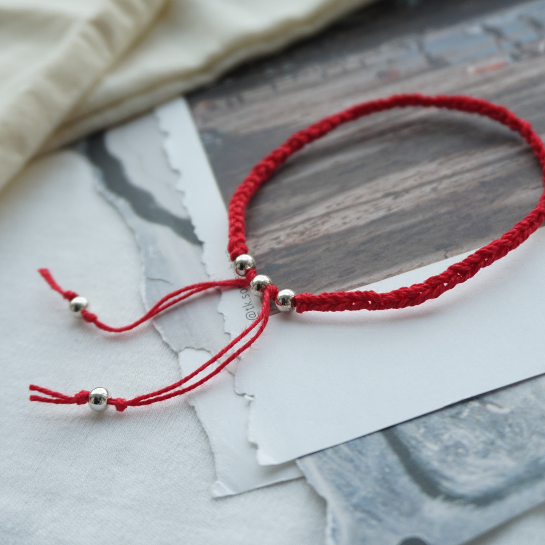 Lover of red thread | idus