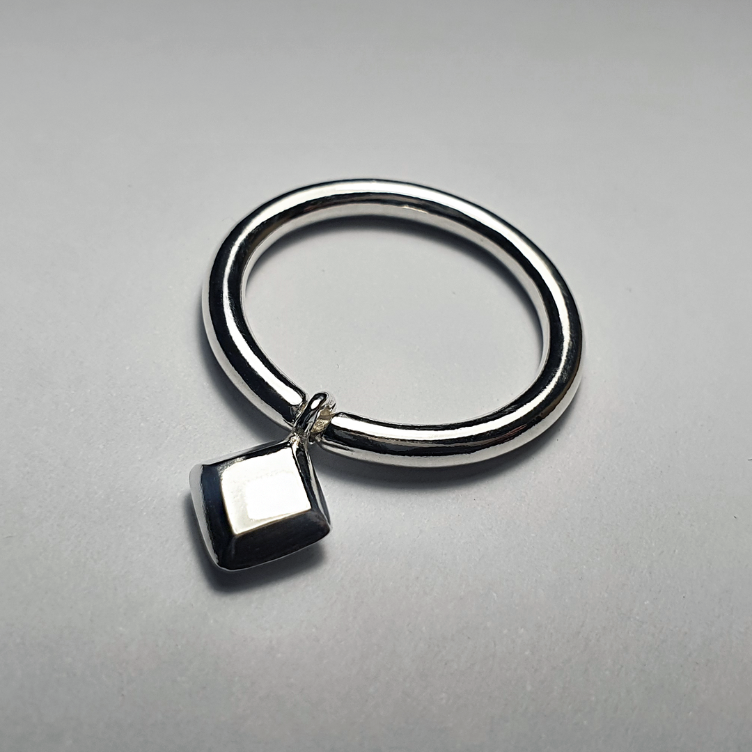 (925 Sterling Silver) Simple Diamond Charm Ring