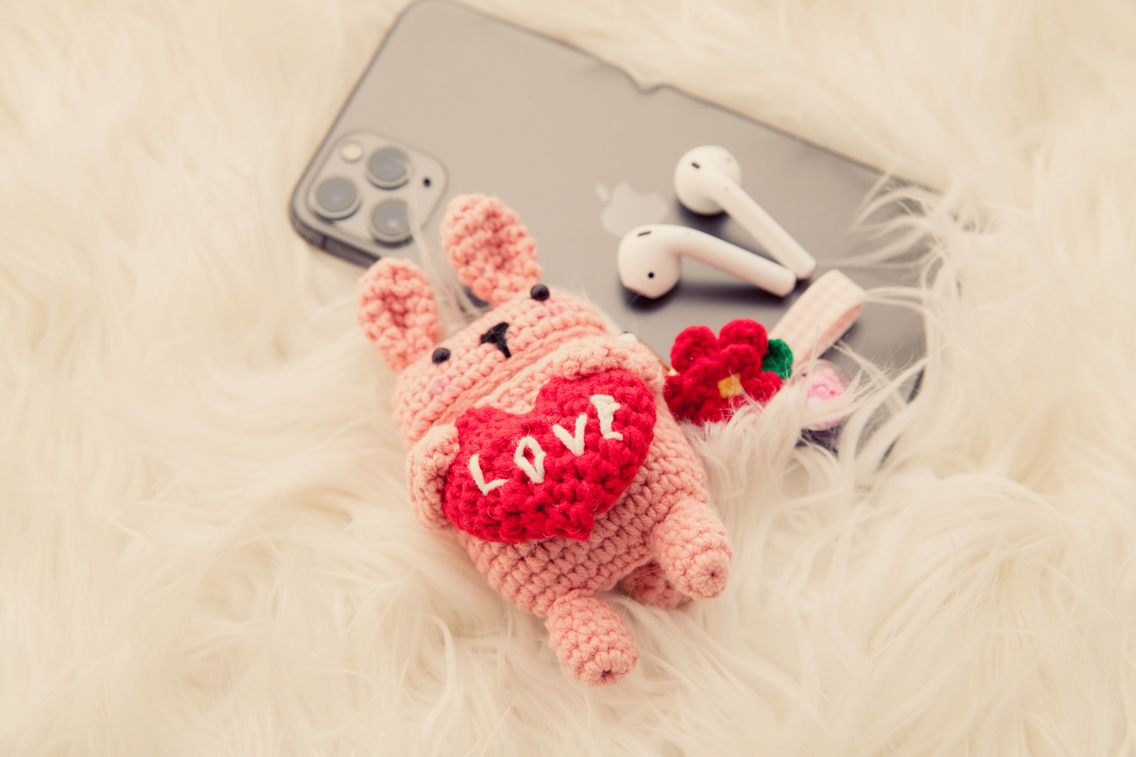 윤(YOON) | 판매중인 작품