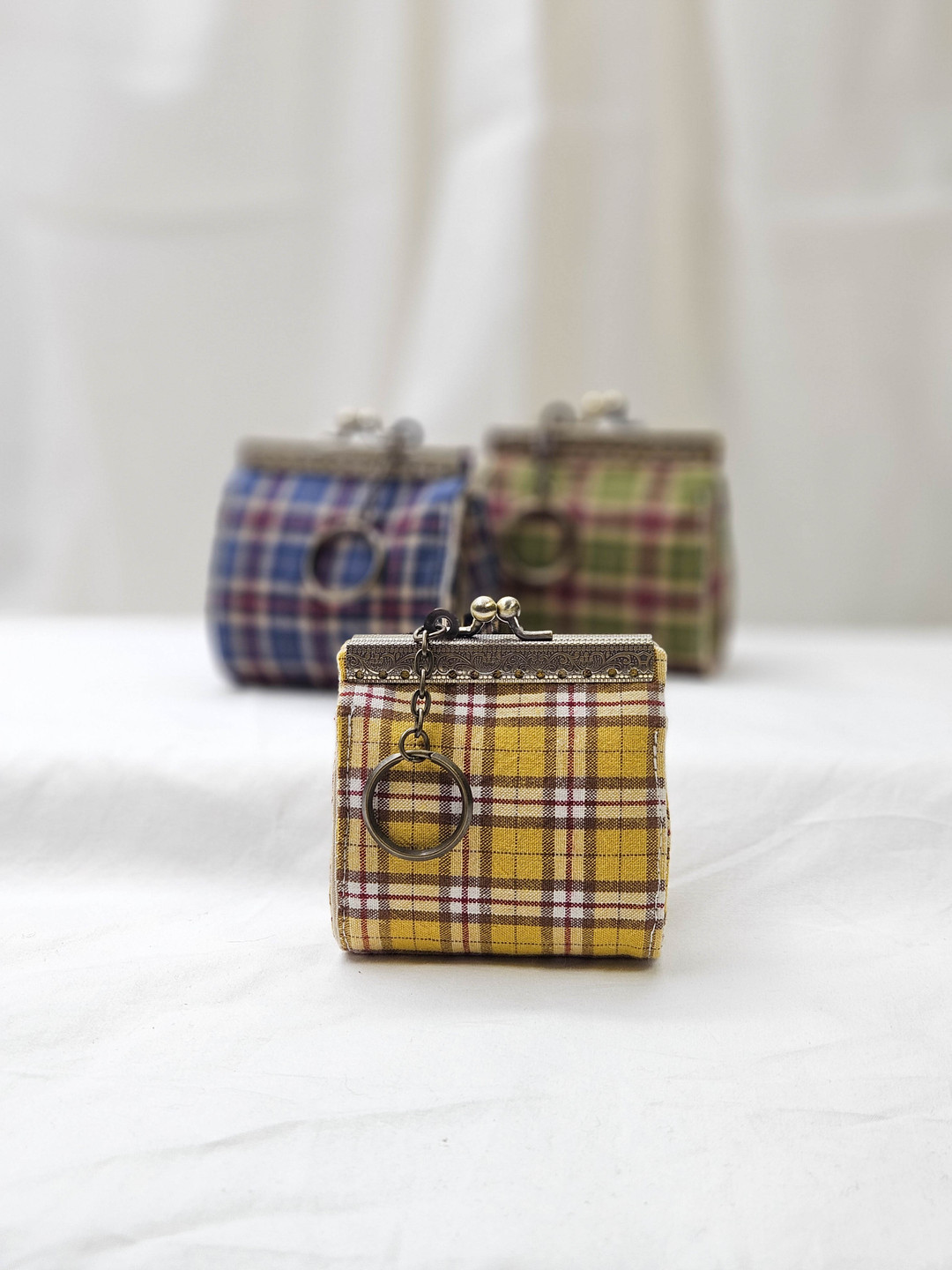 Checkered Coin Purse Frame Pouch | idus