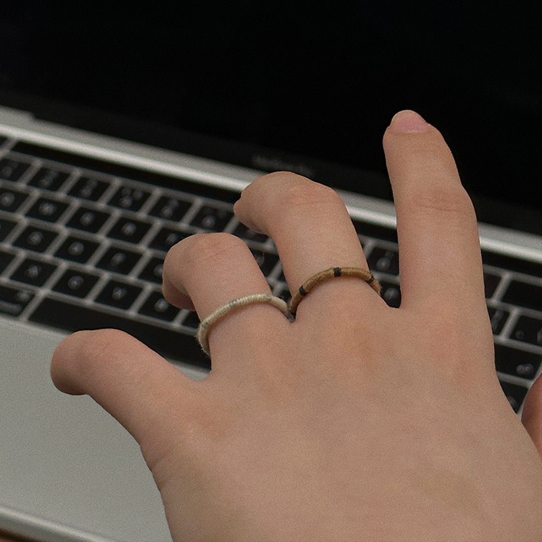 [IU] LETTER RING Ⅲ (11color) / Thread Wish Ring | idus