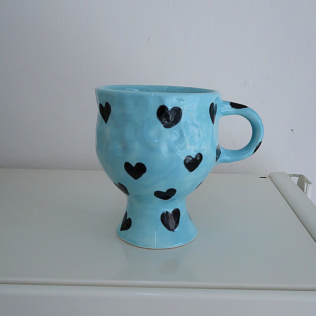 Black Heart Blue Goblet Cup | idus