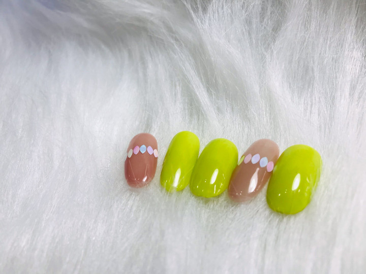 연두새싹 🌱 수제네일팁 | 아이디어스