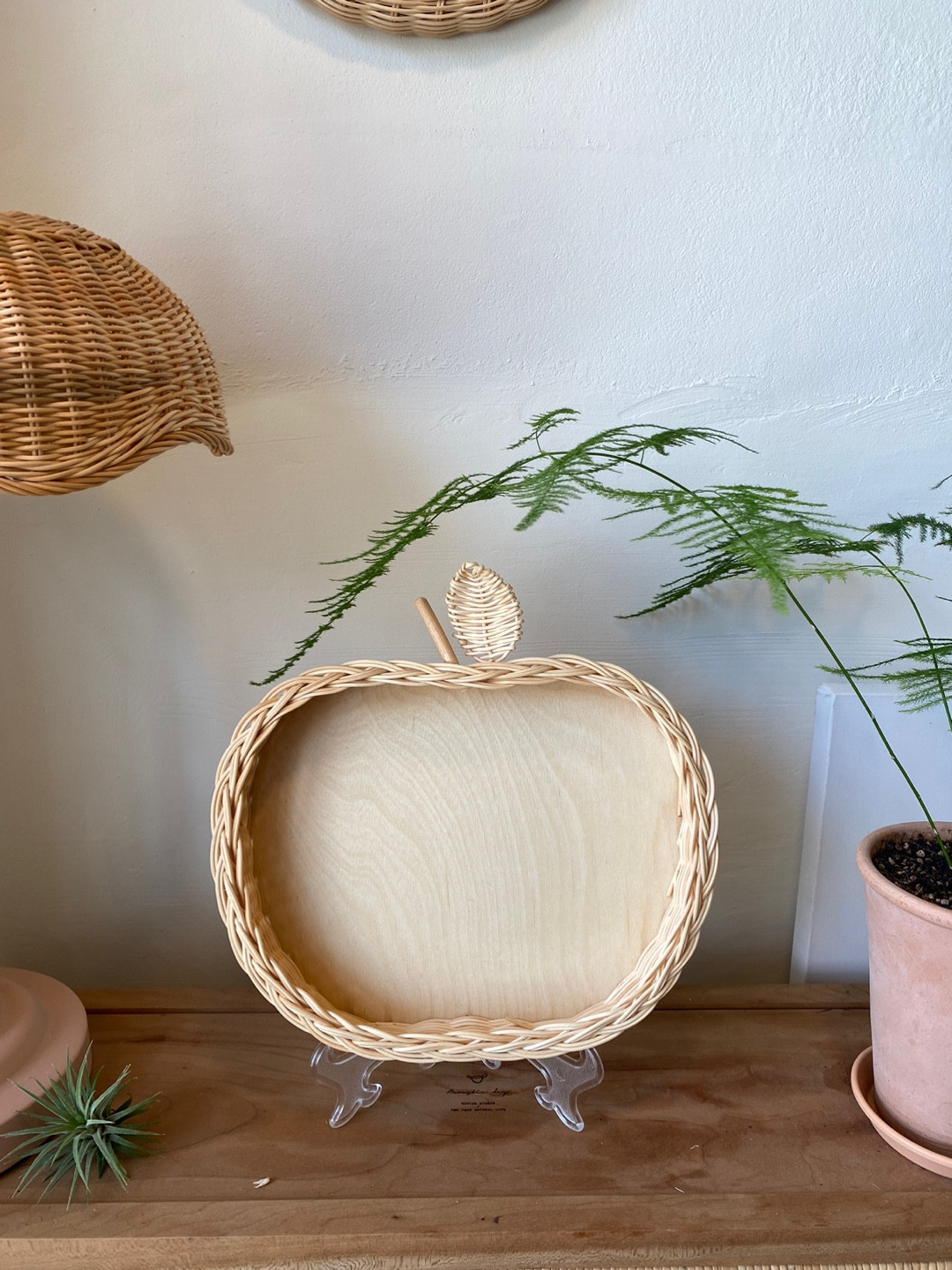 apple tray rattan tray