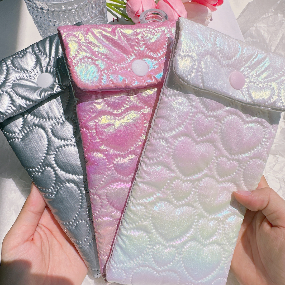 hologram heart pencil case / multipurpose pouch | idus