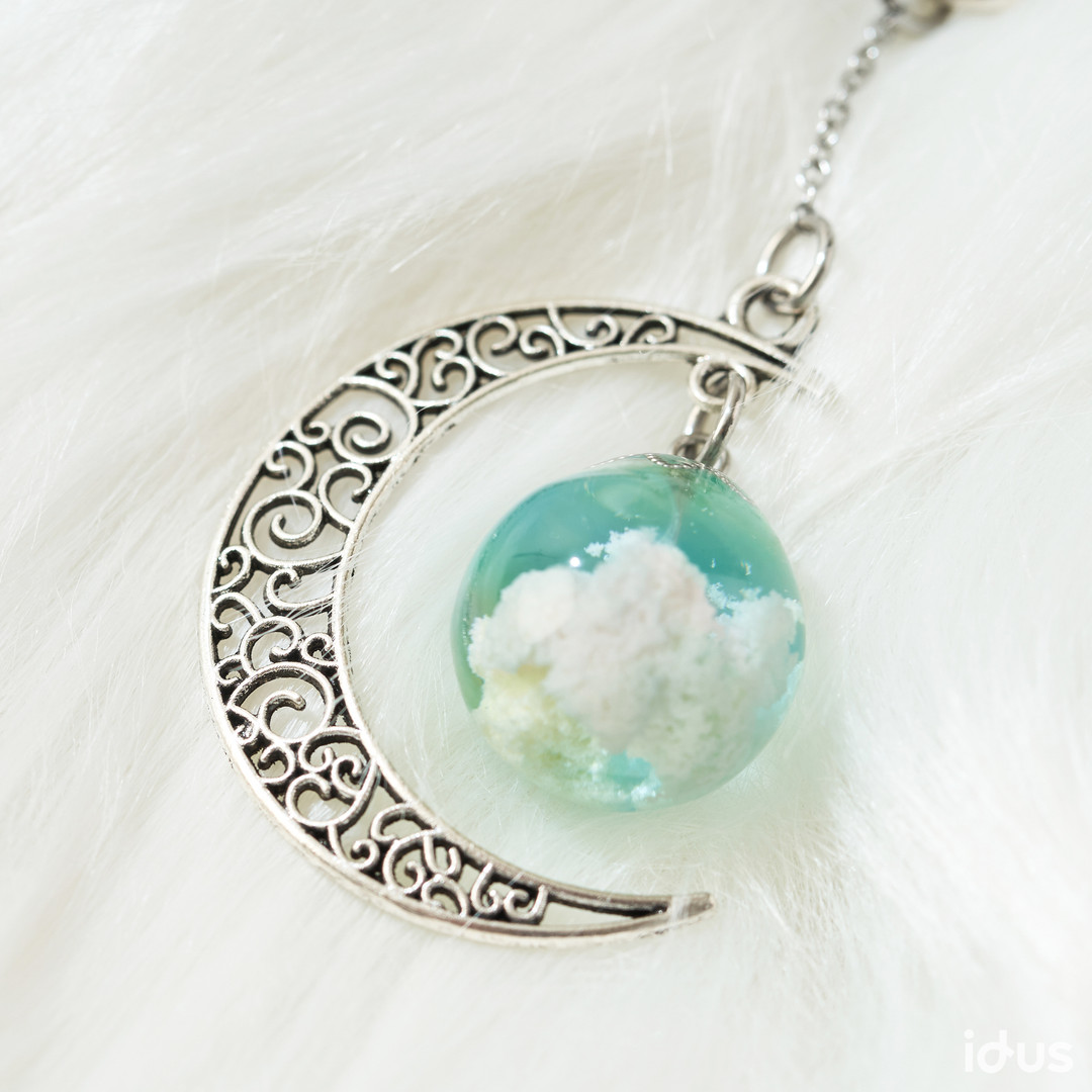 Moon with the Sky Keyring | idus