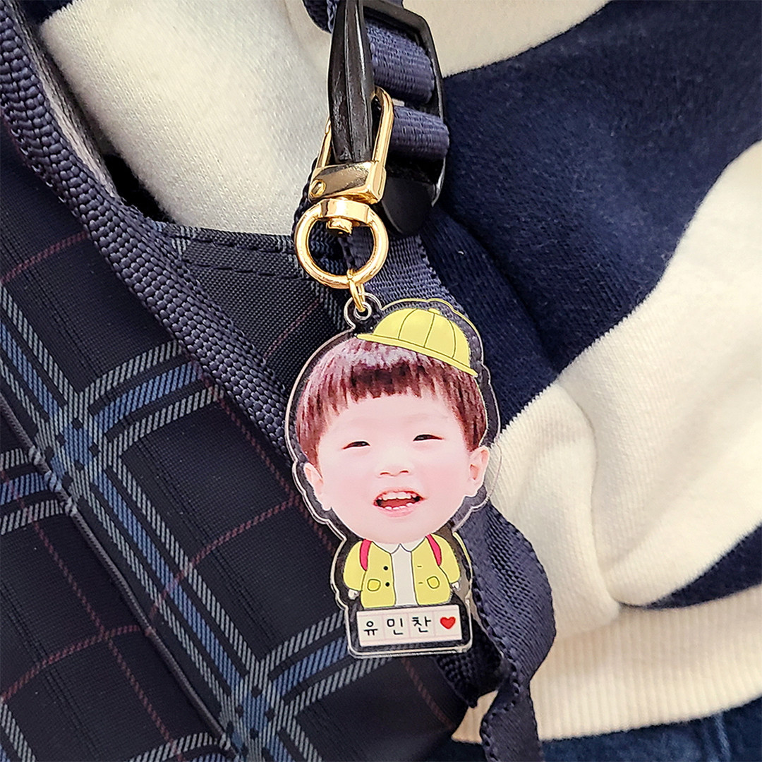 Baby face double-sided key ring gift kindergarten bag key ring | idus