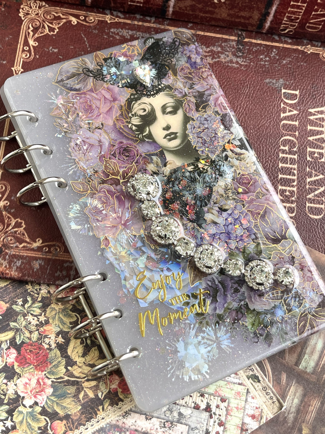 Victorian signature binder/ A6 size / resin binder, diary cover | idus
