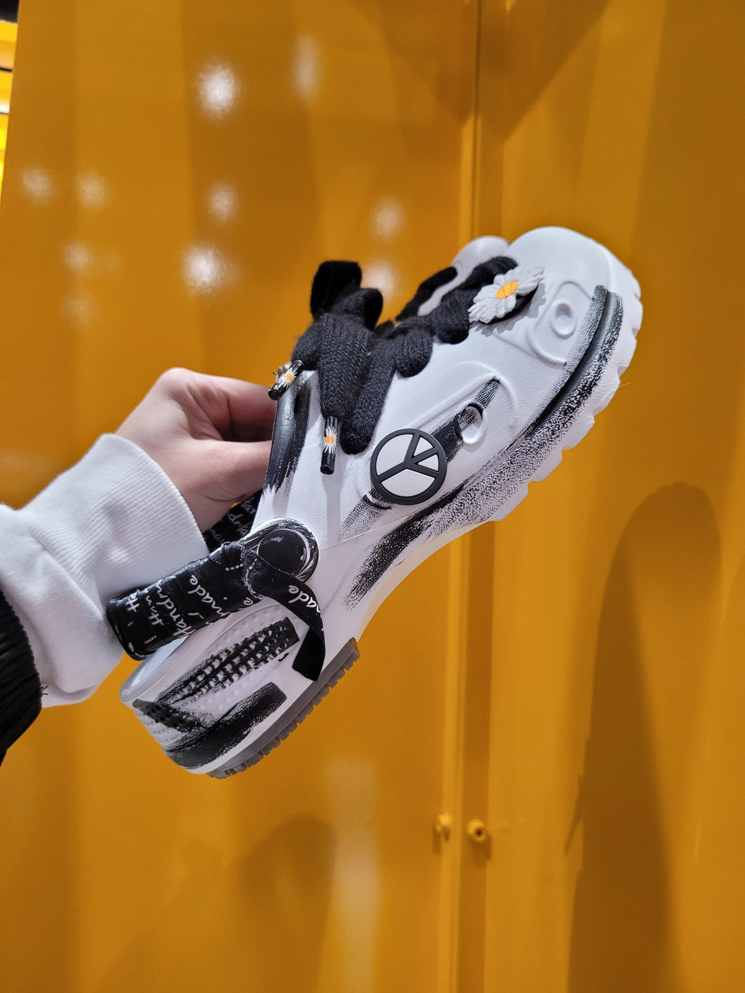 Daisya peace customized sandals | idus