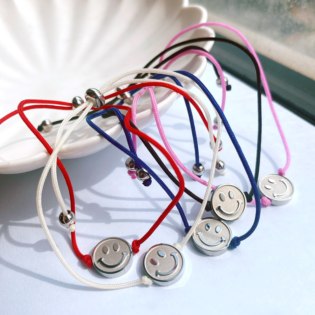 Smile String Bracelet | idus