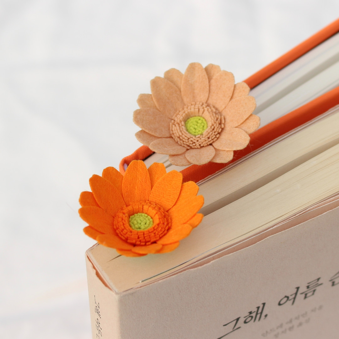 Gerbera Daisy Flower Bookmark (4colors) | idus