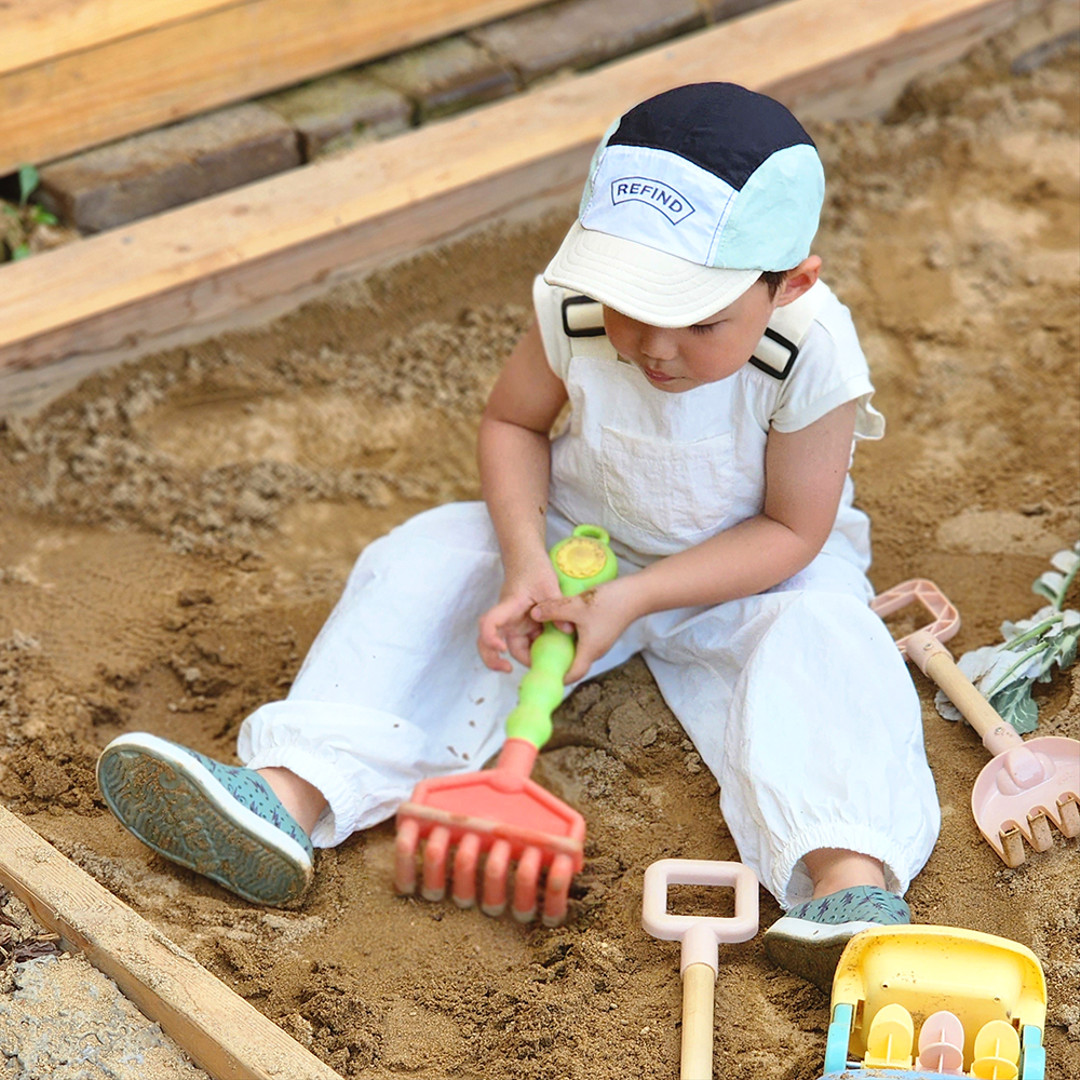 Baby Kids Playsuit for sand and water activities, All-weather play clothes