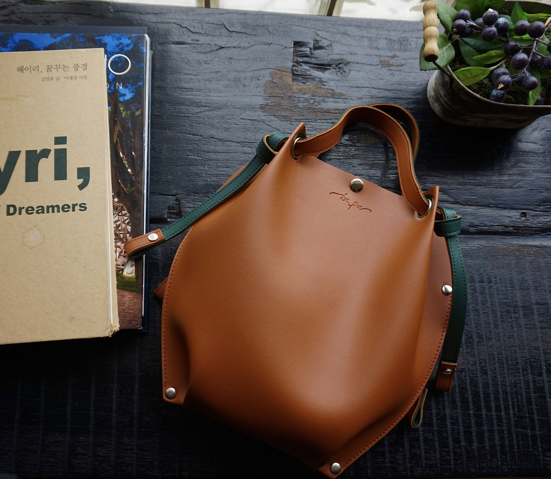 Volume Daily Bag MINI | idus