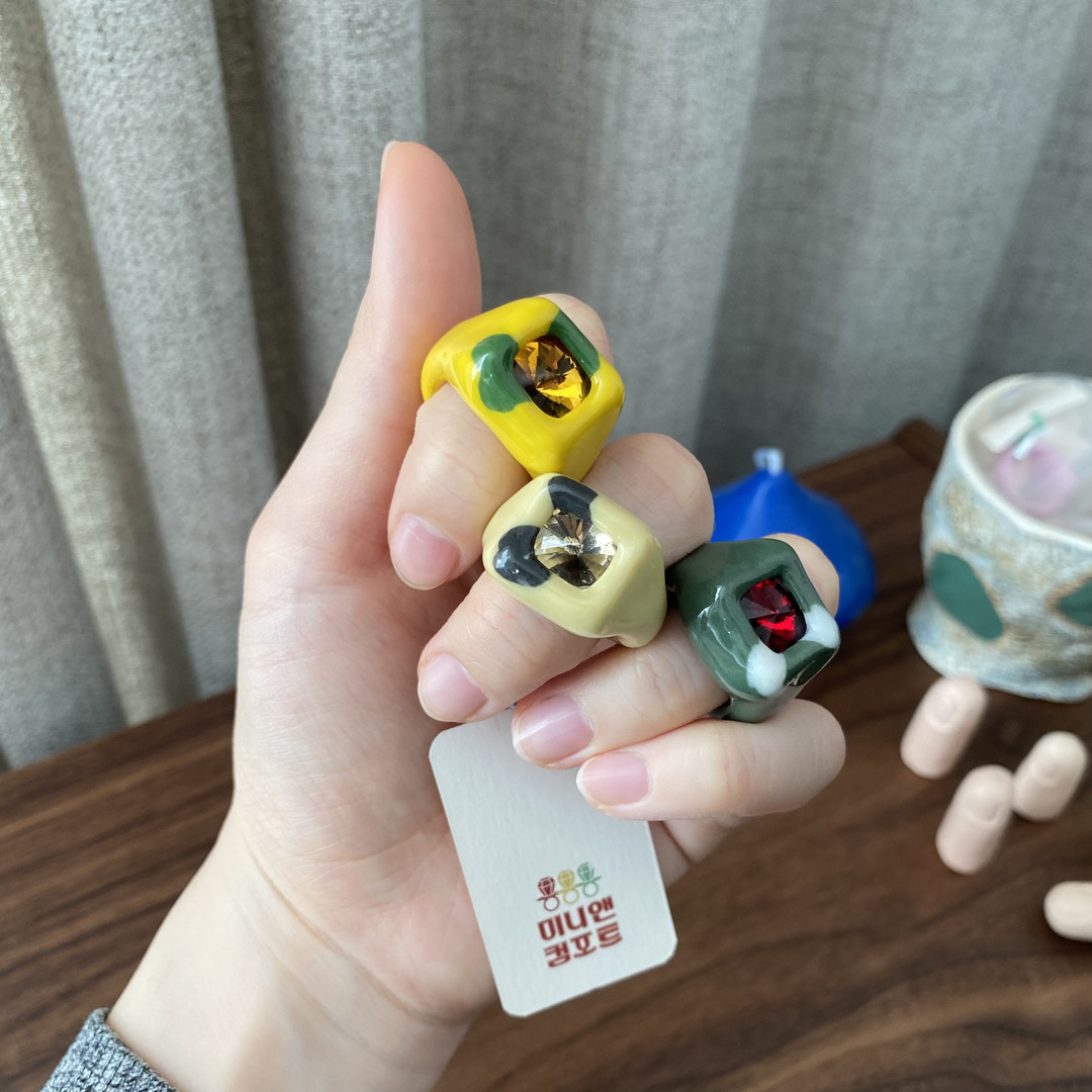 Irregular shape blunt squre & stone polymer clay ring