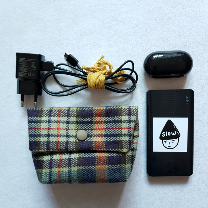 check pouch(체크 무늬 파우치) | 아이디어스