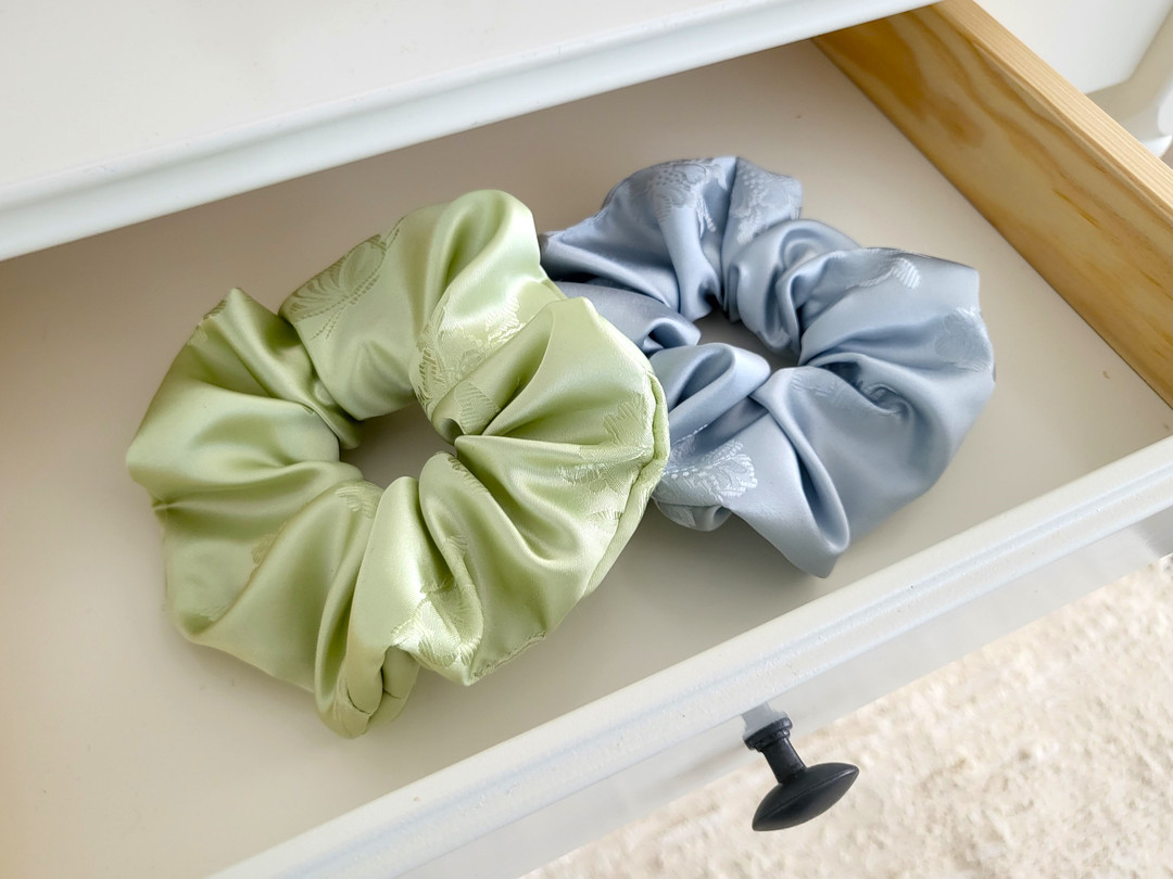 Winter Butterfly Hanbok Silk Scrunchie Hair Shushu set (1+1) | idus