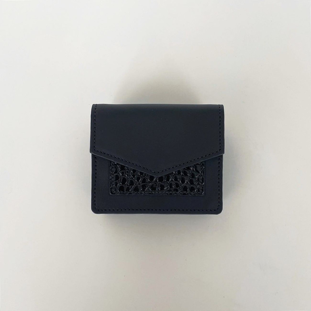 Luna wallet - black | idus