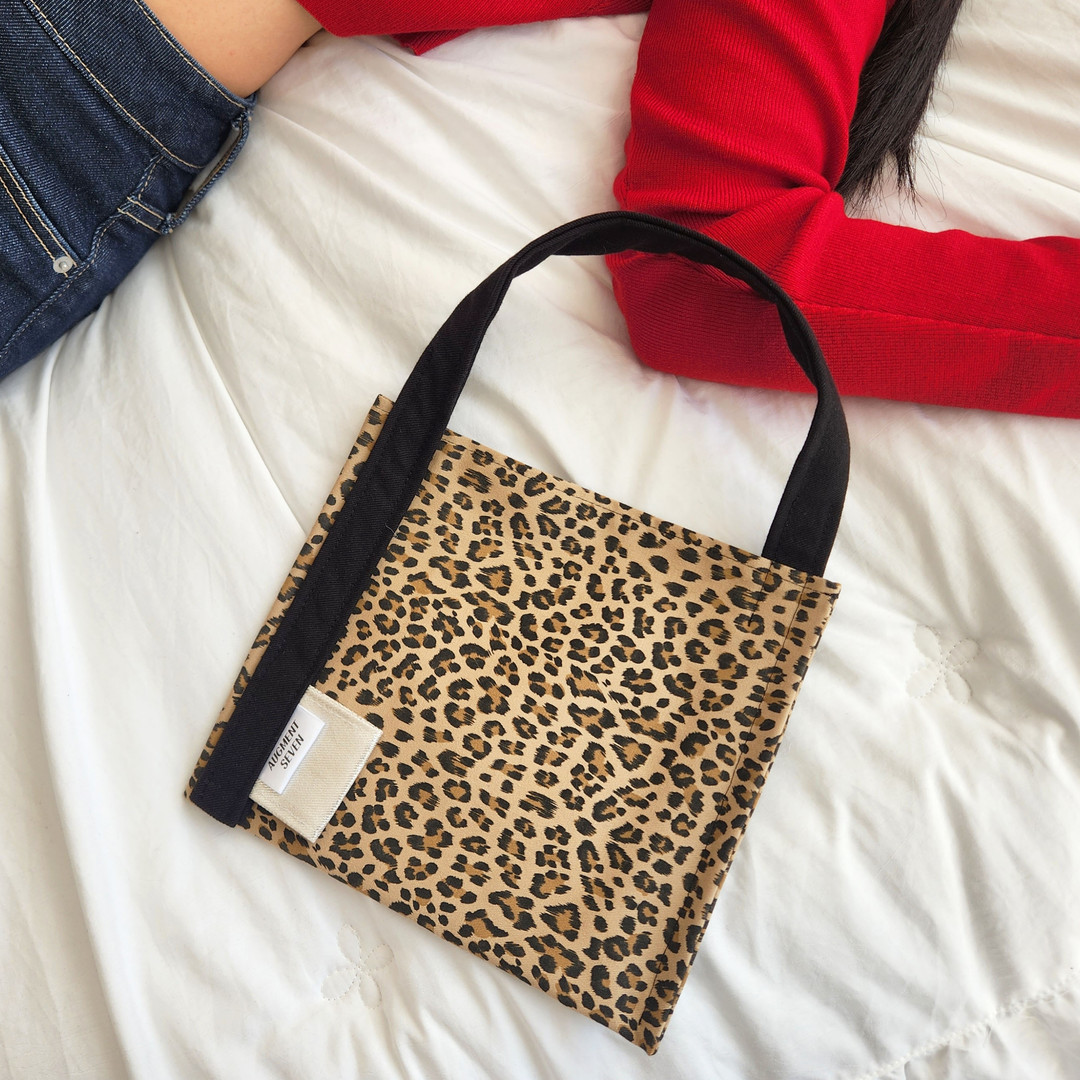 Leopard Mini Eco Bag (Tumbler Bag) – 2 Colors | idus