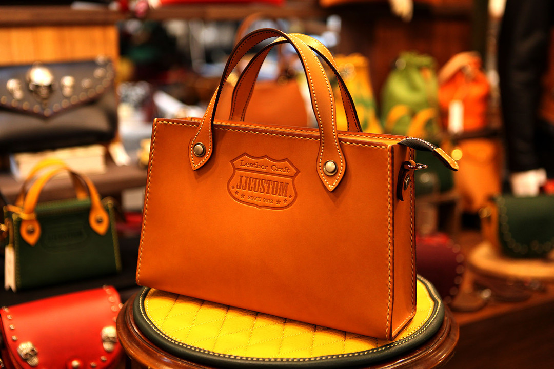 Heyri DG Square Bag Light Brown ver | idus