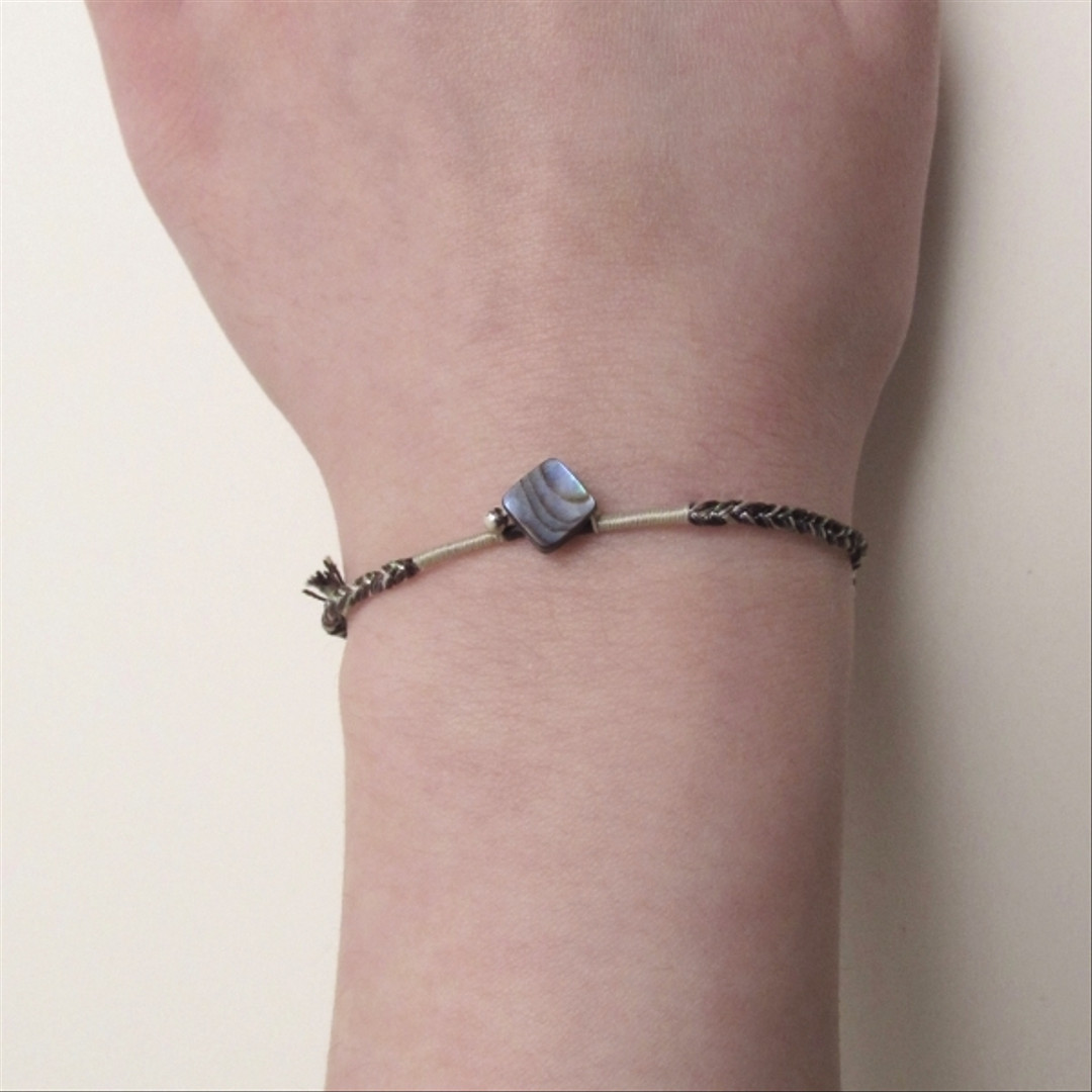 OVER COME (6color) / Gemstone Thread wish bracelet | idus