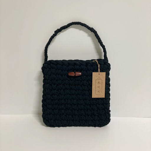 toggle bag + 🍒 | 아이디어스
