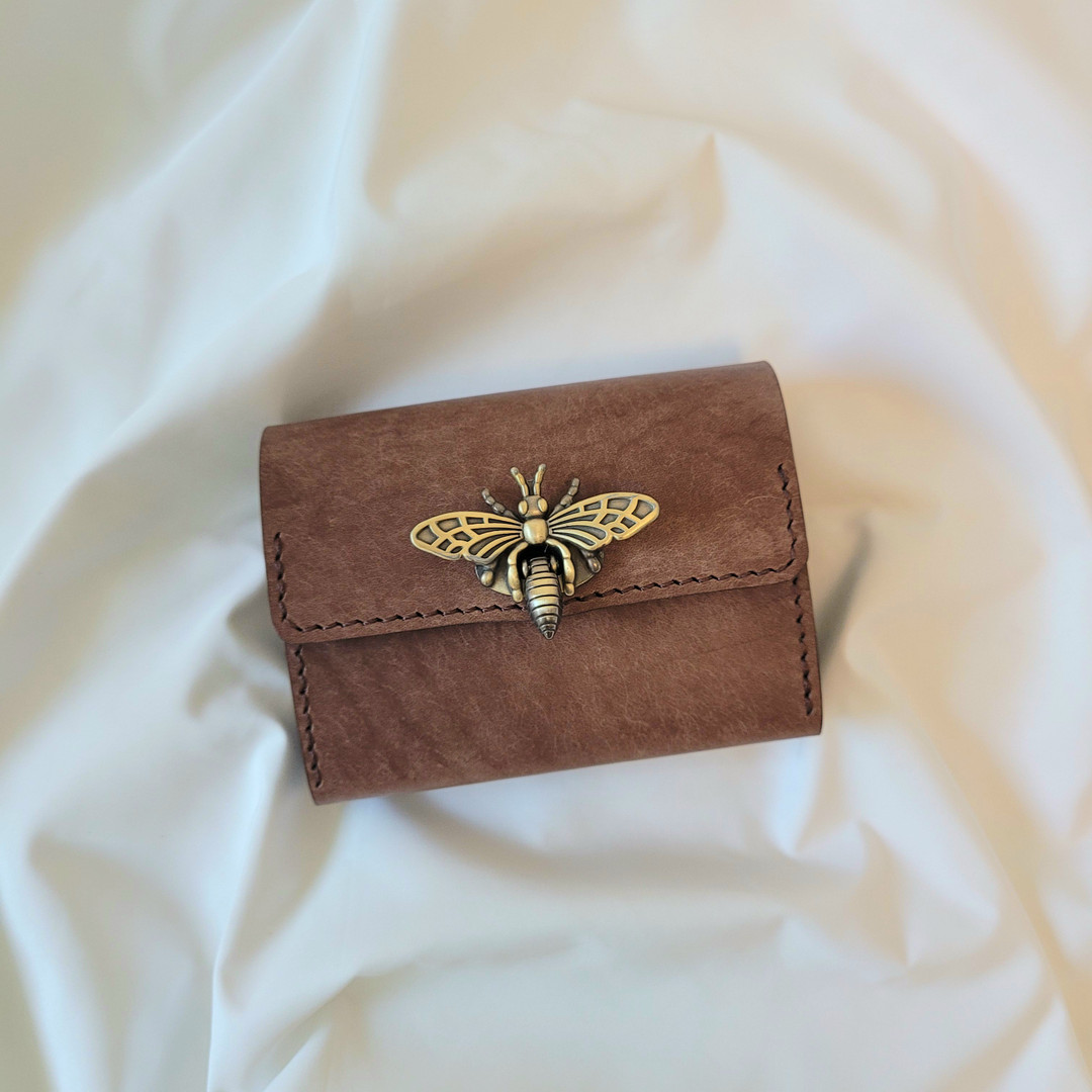 Leather Mini Accordion Pouch | idus