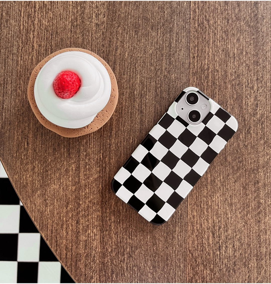 Crooked Checkerboard Glossy Hard Phone Case | idus