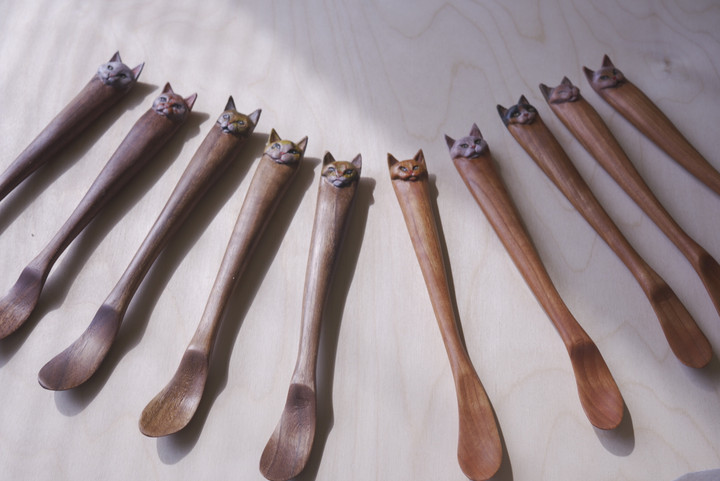 우드카빙 냥 버터나이프 | 아이디어스