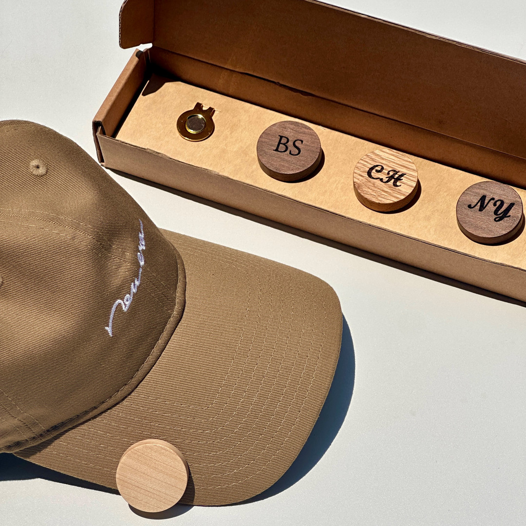 [1umber] Wood initial ball marker for 2 or 4 people