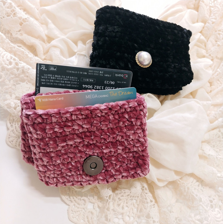 🎀양쪽포켓벨벳카드지갑 | 아이디어스